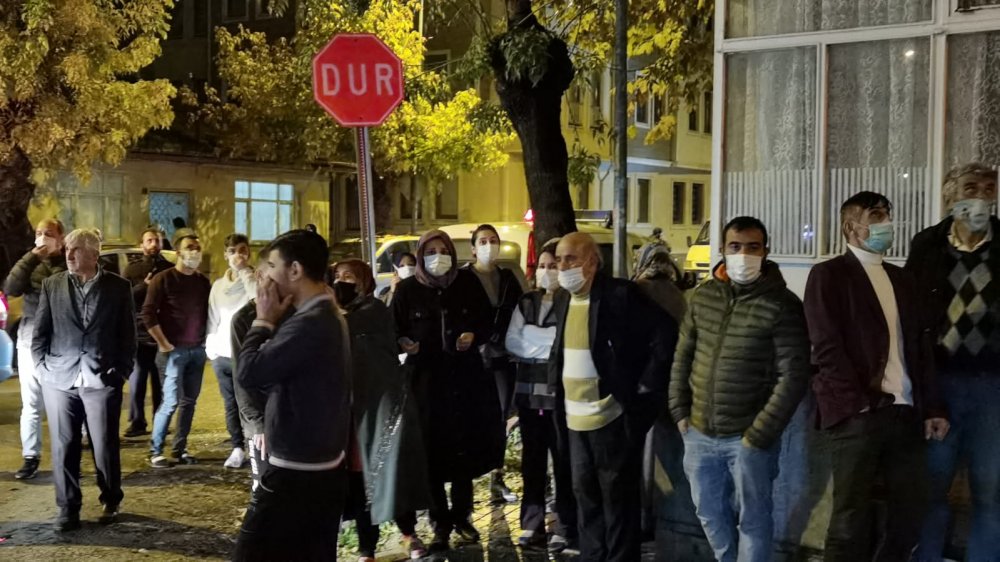 "Yanan evine üzülen vatandaşa maske ihlali cezası" yok artık dedirtti